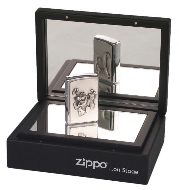 Classic (Z-1300174) - Orijinal Zippo Ürünleri Resmi Türkiye Sayfası